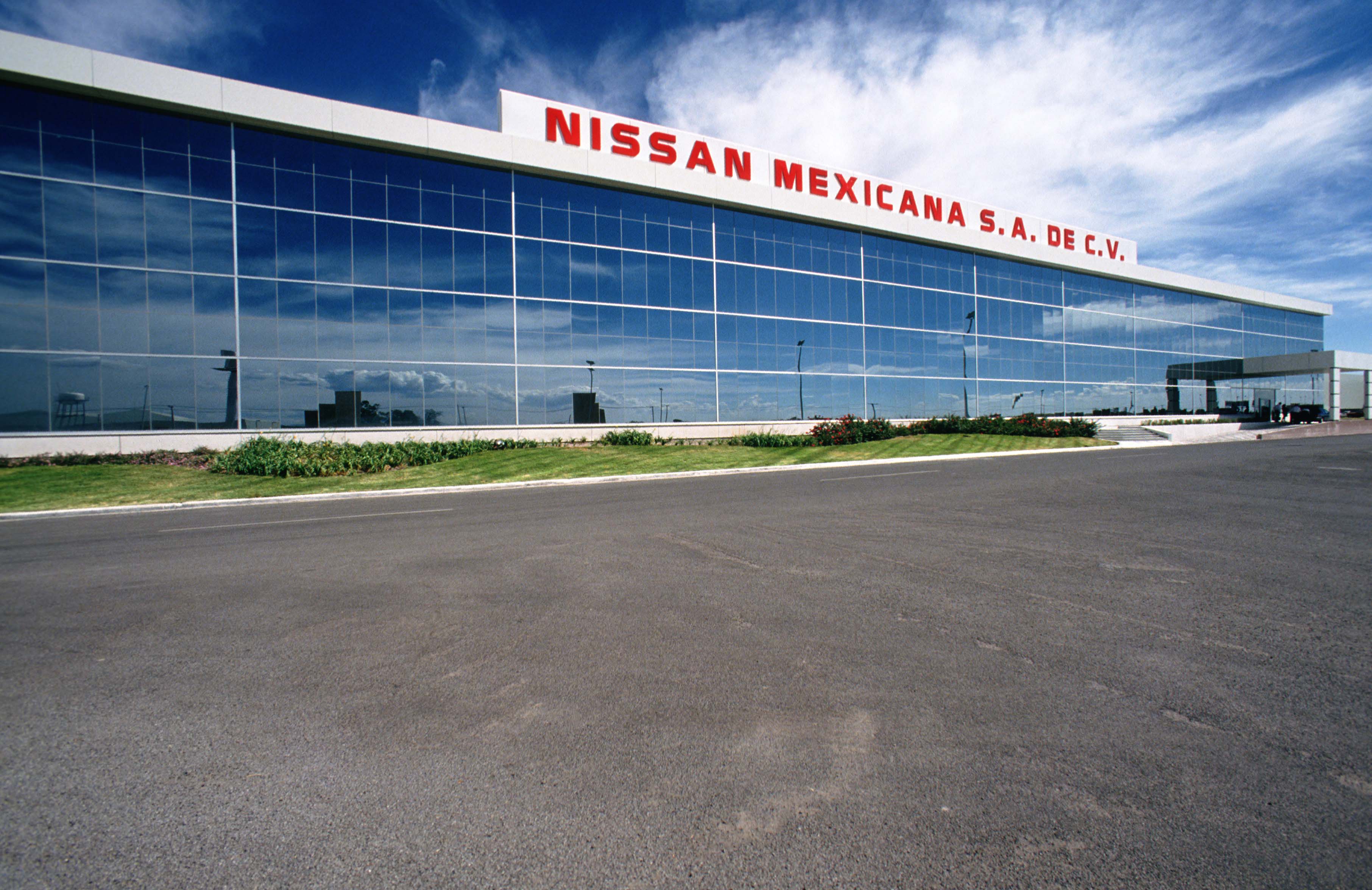 Nissan Mexicana celebrates four million vehicles, nine million engines ...