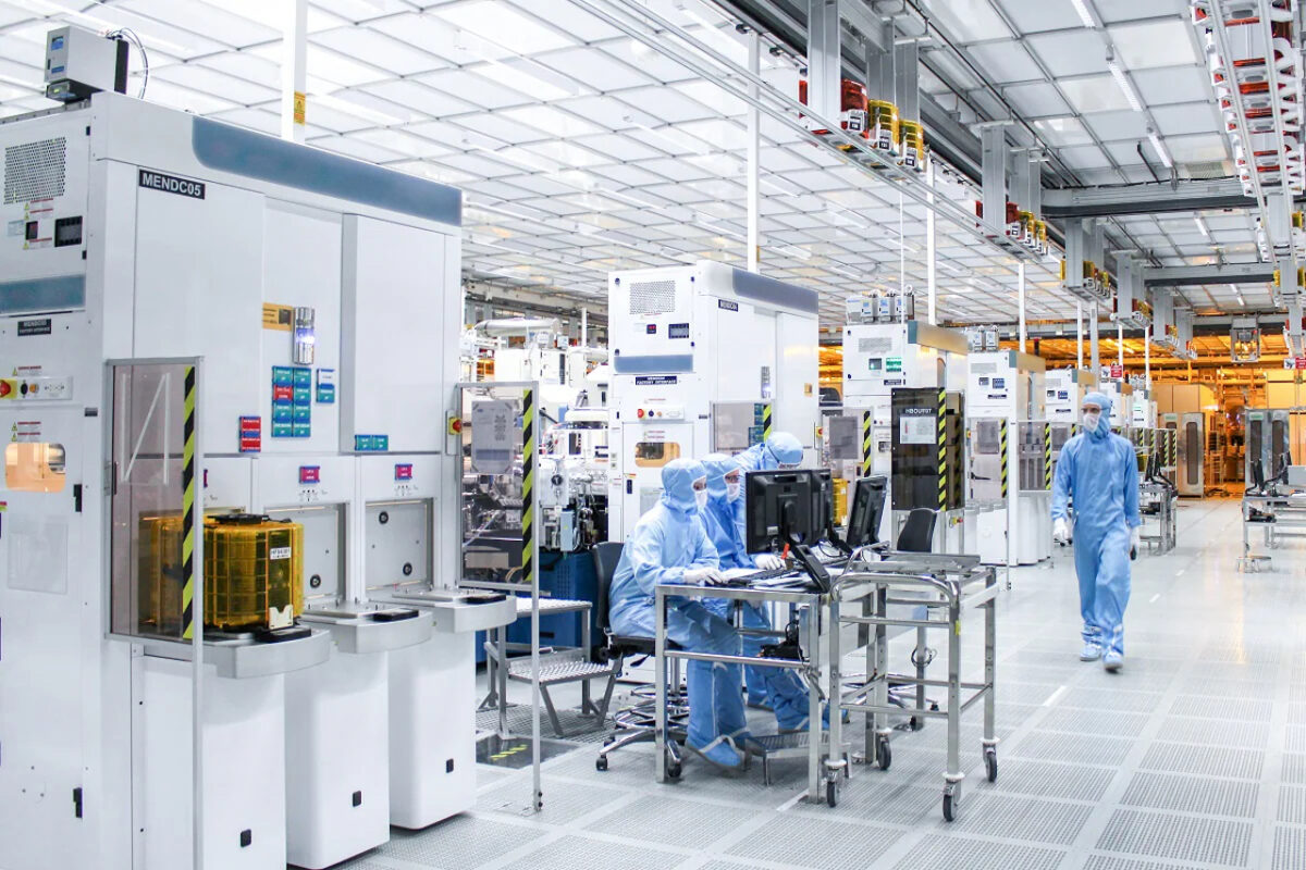 STMicroelectronics reports a drop in demand from automotive ...