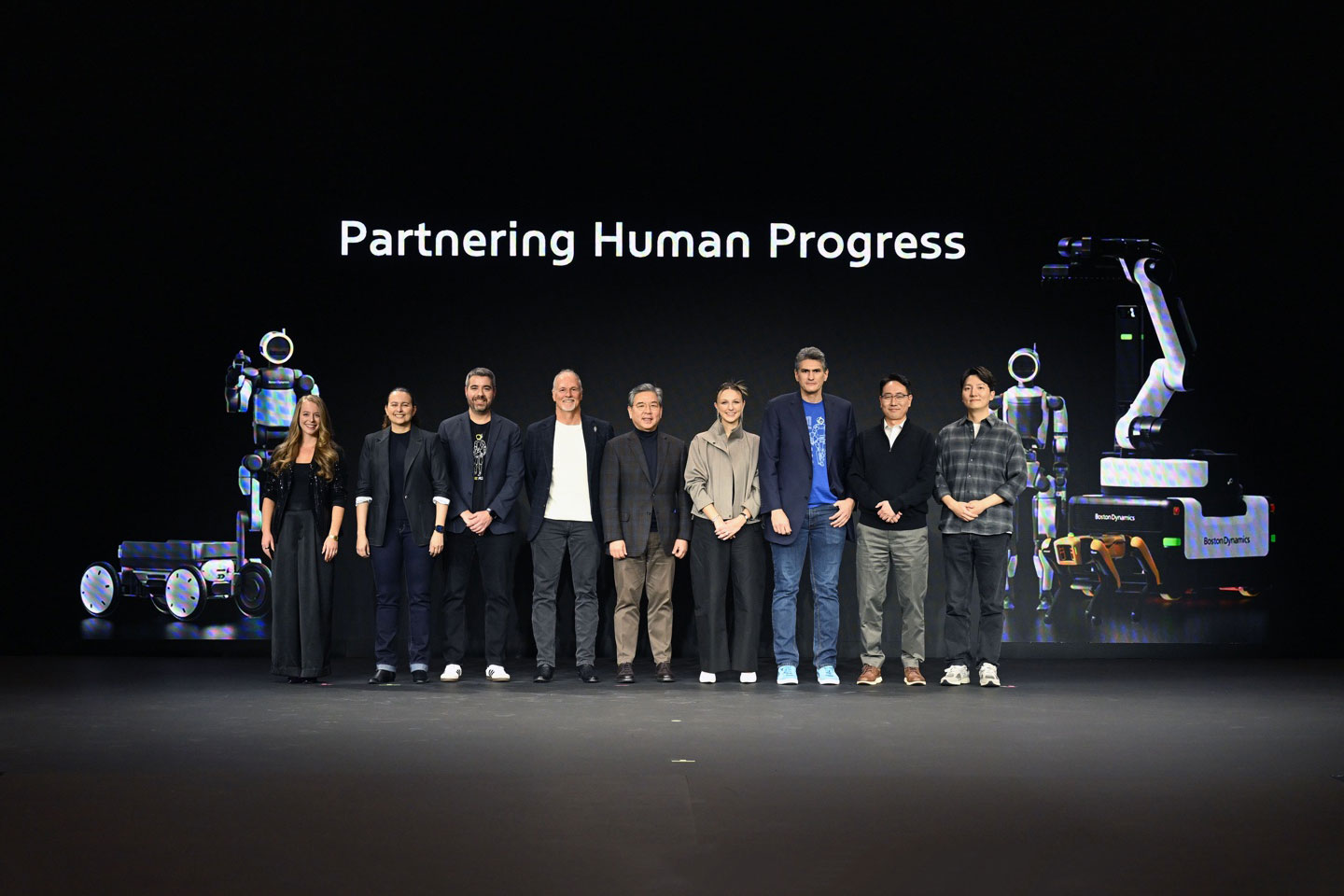 Hyundai Motor Group unveils AI robotics strategy | Automotive World