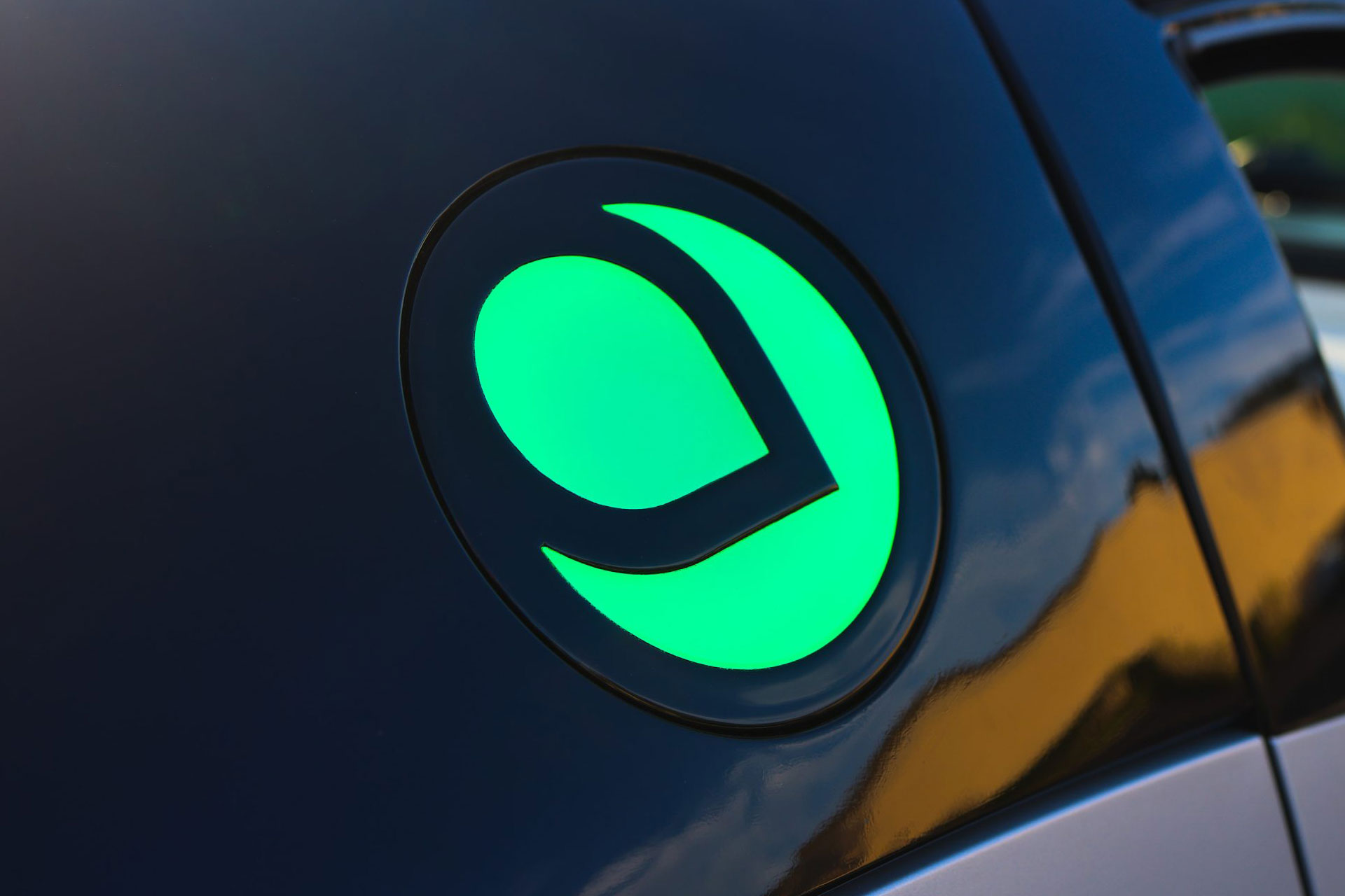 Aptera Motors closes US$9m public offering | Automotive World