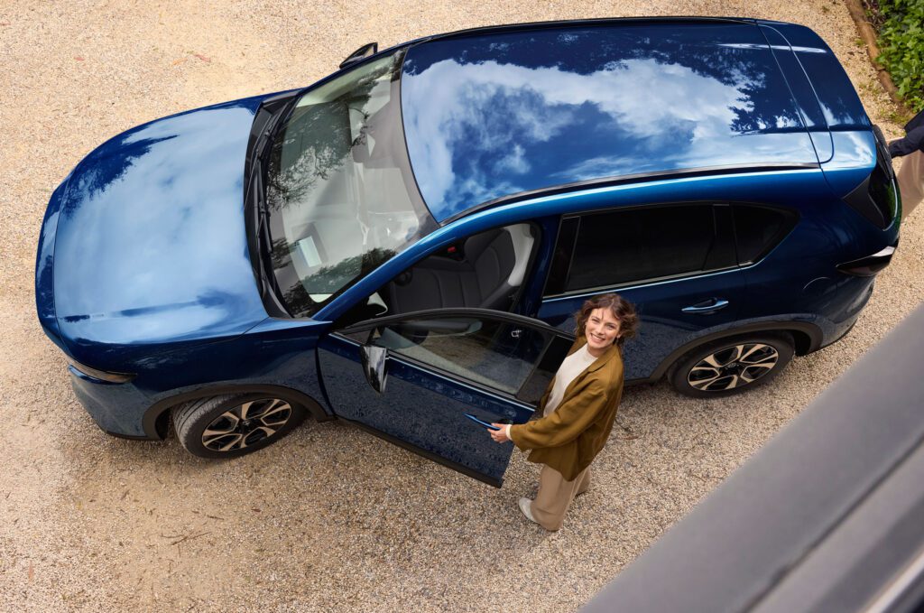 Mazda unveils new body colour at Tokyo salon | Automotive World