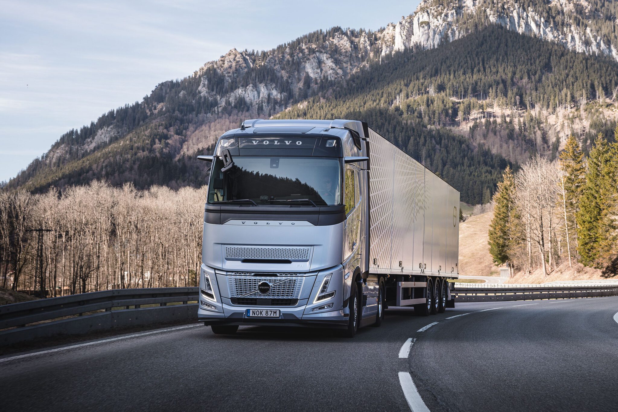 Hayway Group orders 230 Volvo trucks for US and Europe | Automotive World