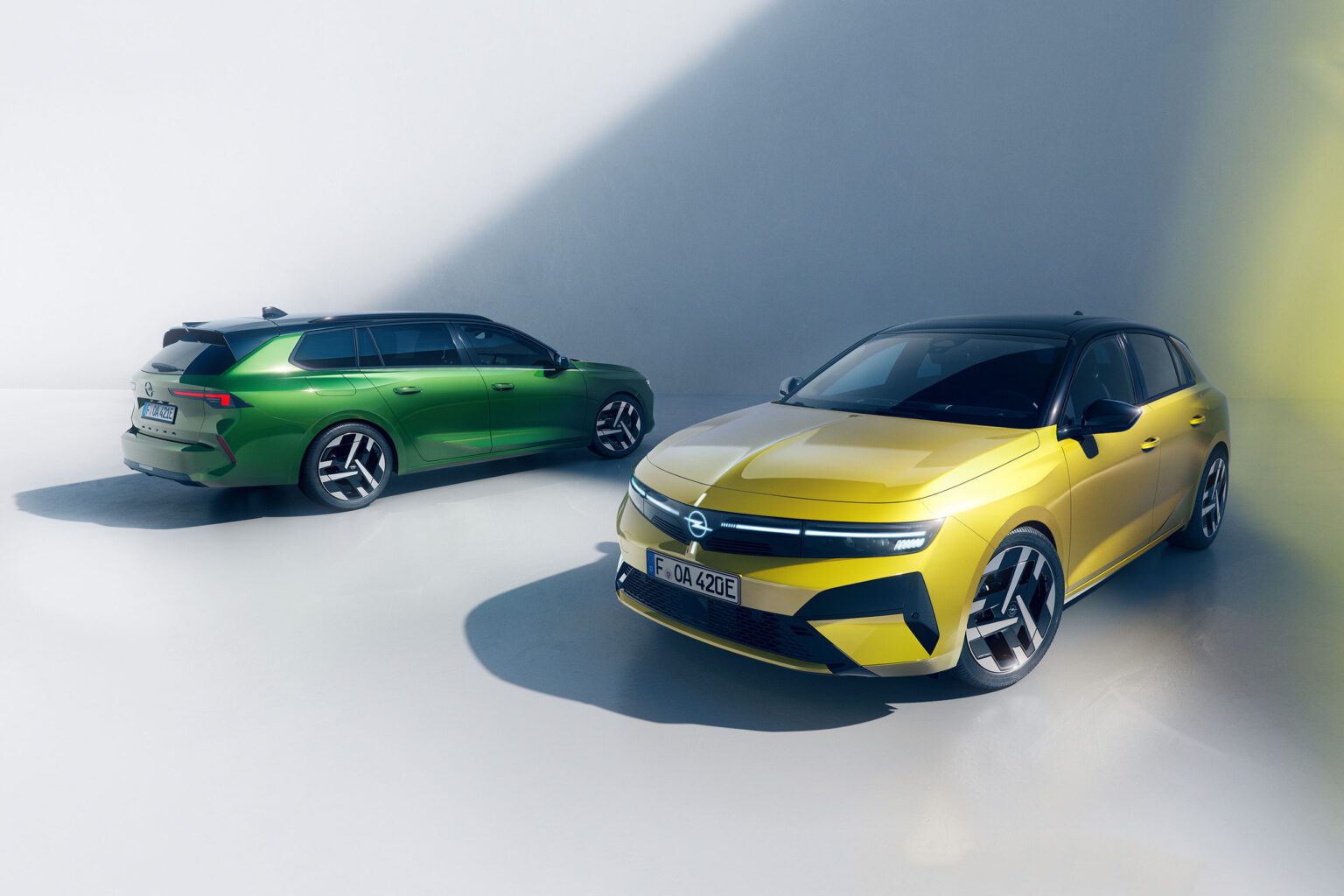Opel launches updated Astra with 454 km EV range | Automotive World