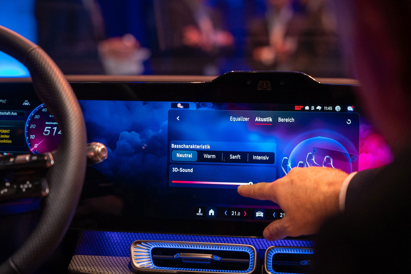 Mercedes-Benz adds 3D audio to MBUX vehicles | Automotive World