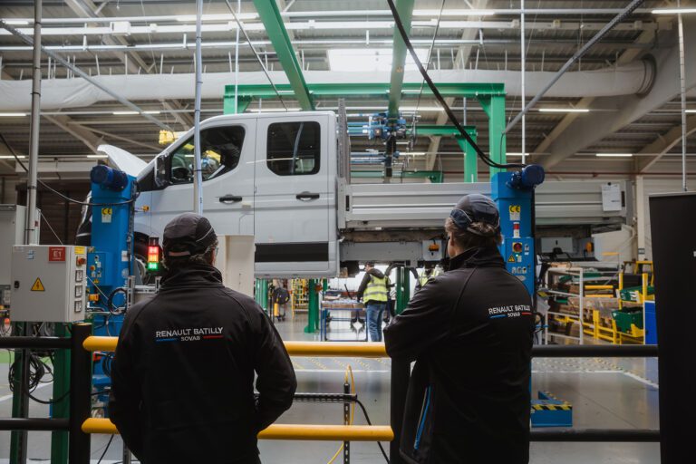 Renault launches factory-built LCV conversion programme | Automotive World