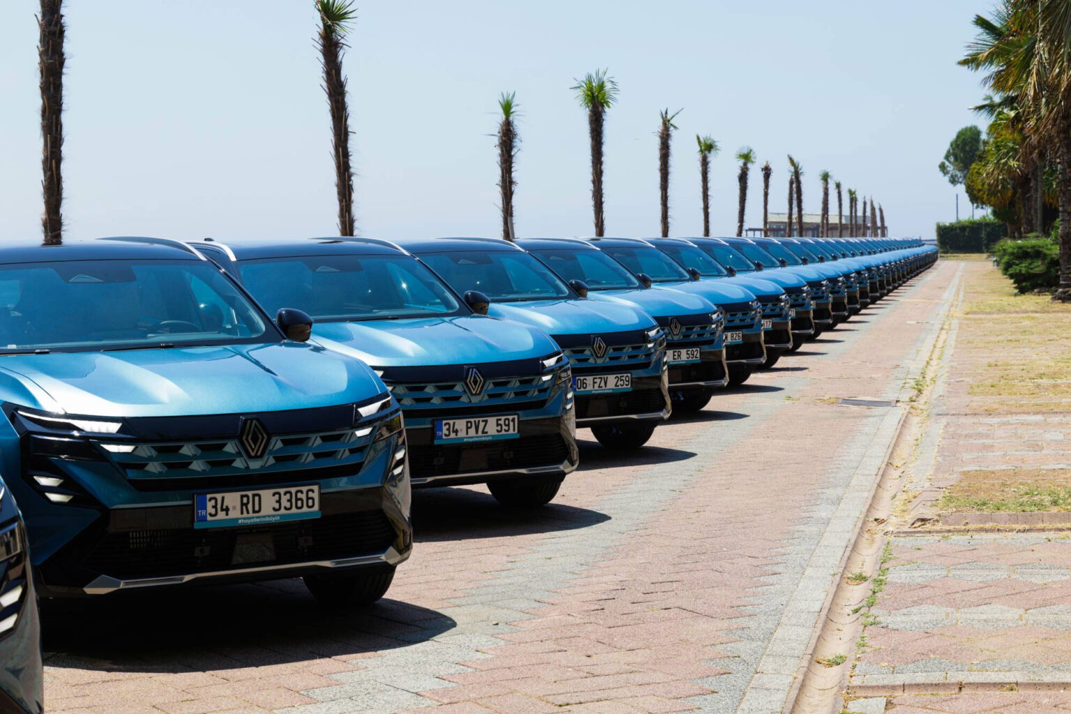 Renault Boreal production moves to Türkiye with E-Tech hub | Automotive ...
