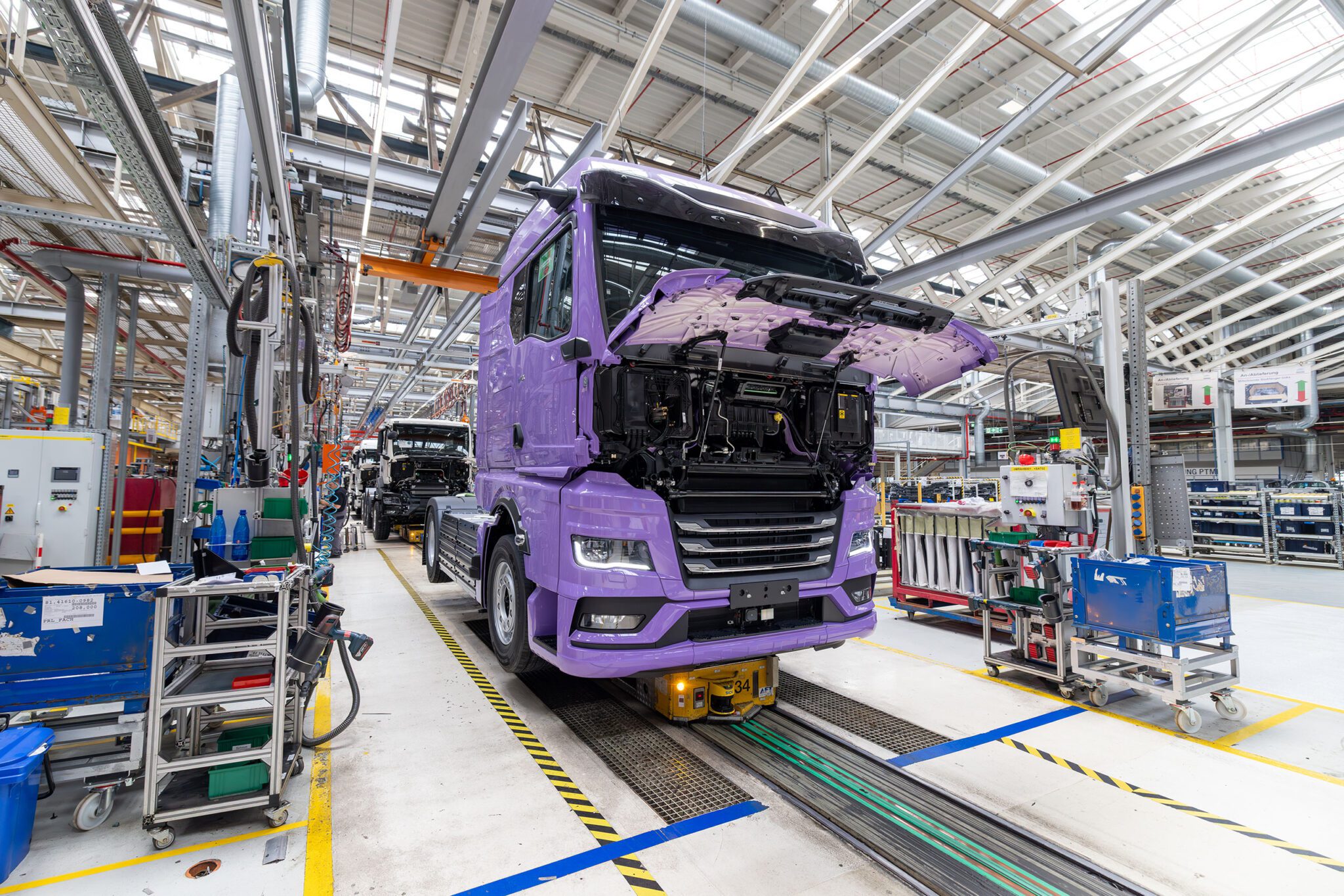 MAN builds 1,300 e-trucks in its first electric year | Automotive World